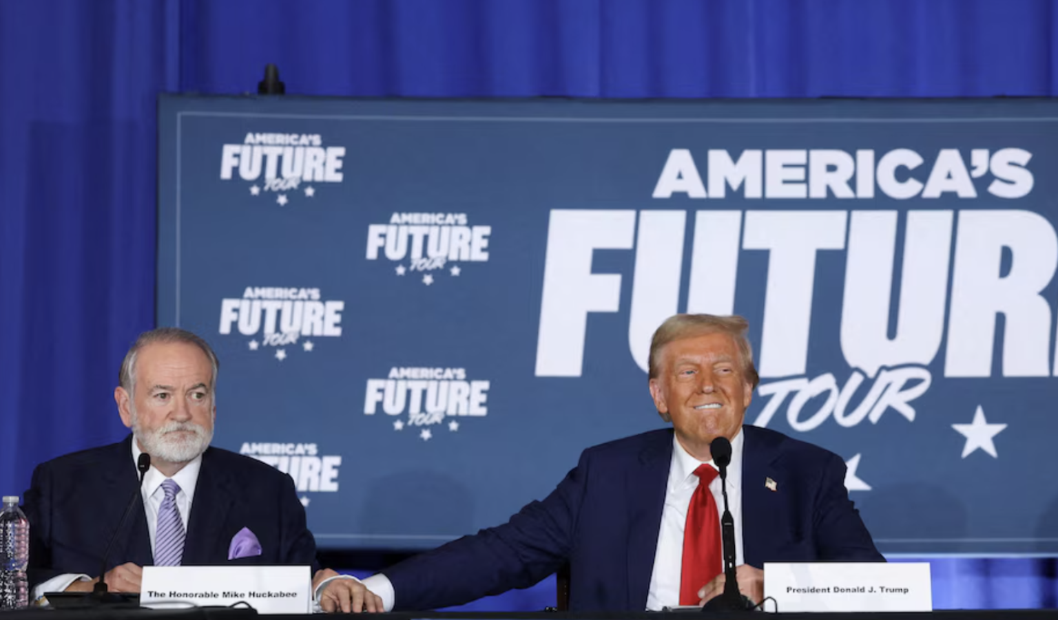 Trump anuncia: Mike Huckabee será el próximo embajador de Estados ...