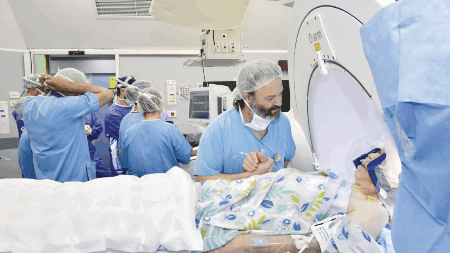 Por primera vez en Israel, el Centro Médico Galileo realiza cirugía ...
